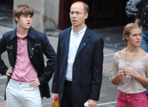 Magnus Carlsen Family- Mother, Father, Siblings, And More